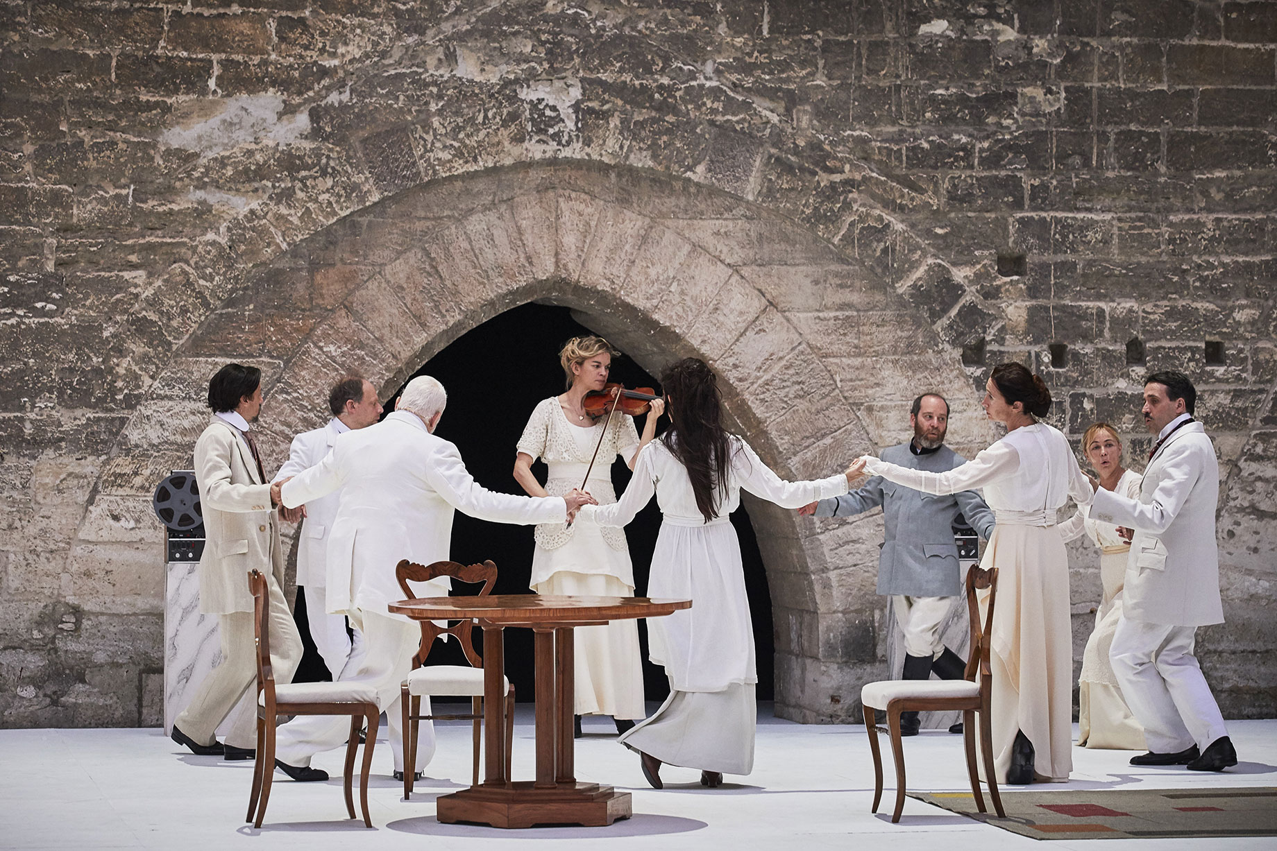 Cour d'honneur du palais des Papes : les événements du Festival d ... Cour d'honneur du palais des Papes : les événements du Festival d ...