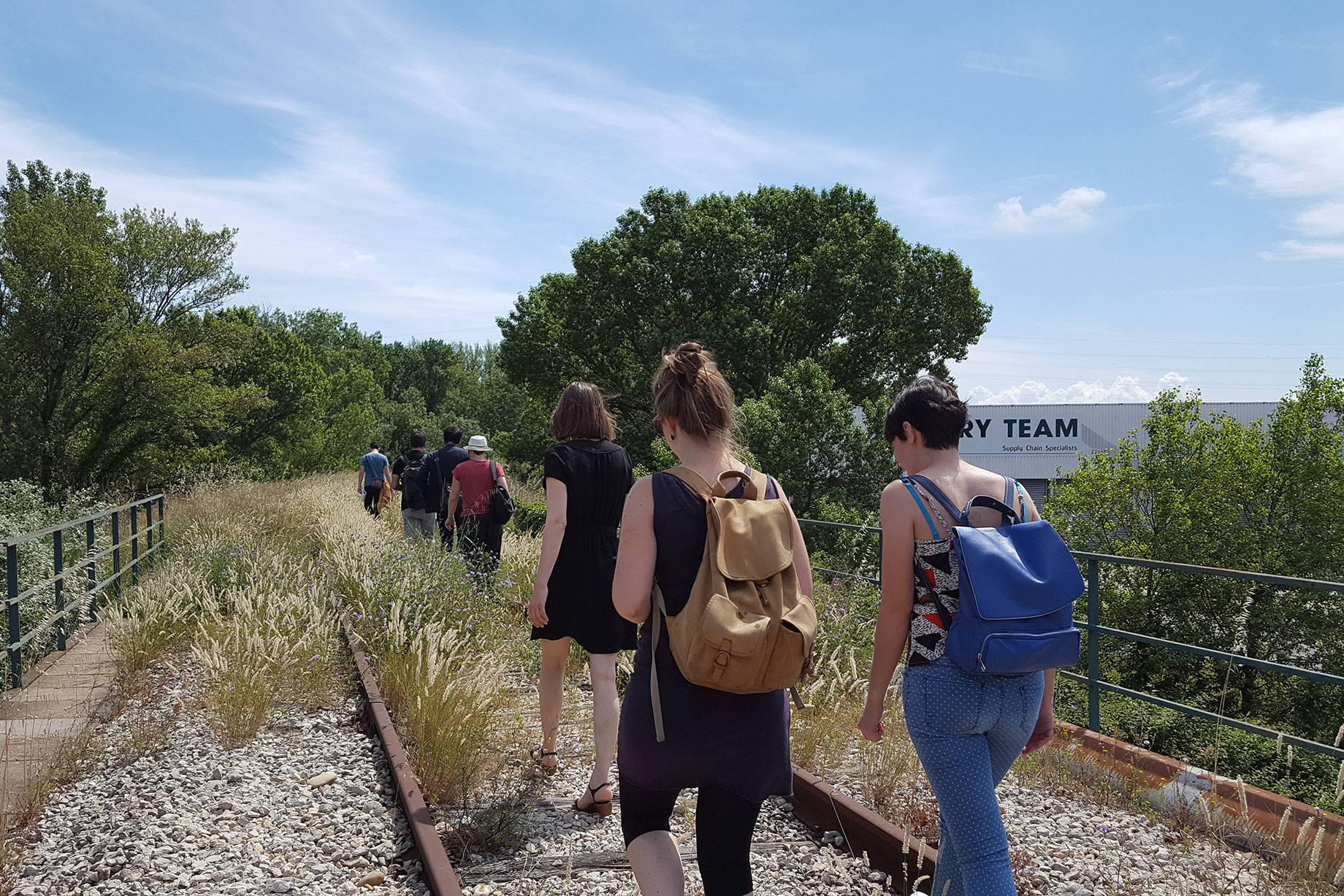 Public walk - Sentier Métropolitain Provence Express | Festival d'Avignon